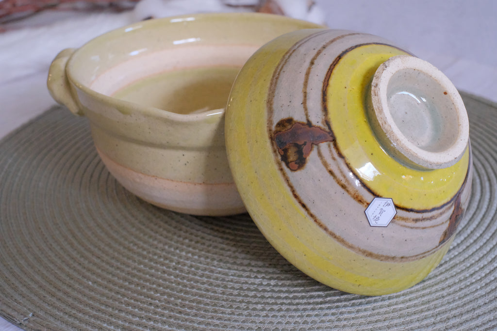 Saji Touki Iga-yaki Candy Swirl Personal Size Donabe Clay Pot with Bow ...