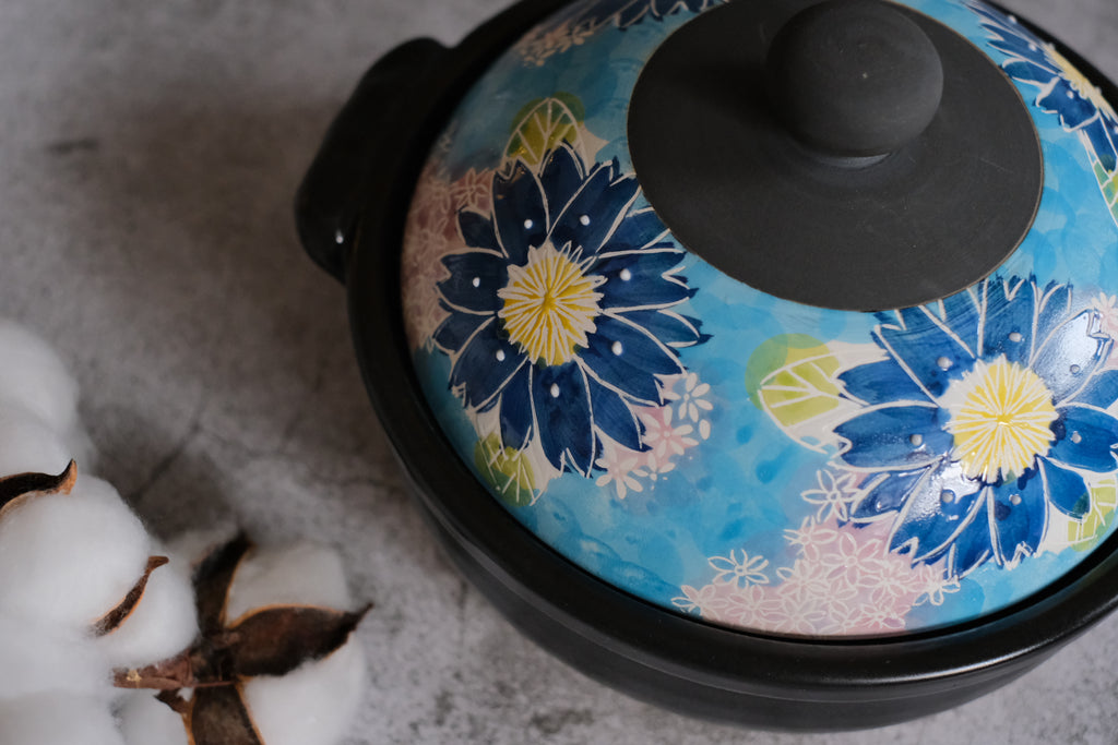 Aritayaki Kyo-Yuzen Aoi Flower Donabe Earthenware Clay Pot – Object of ...